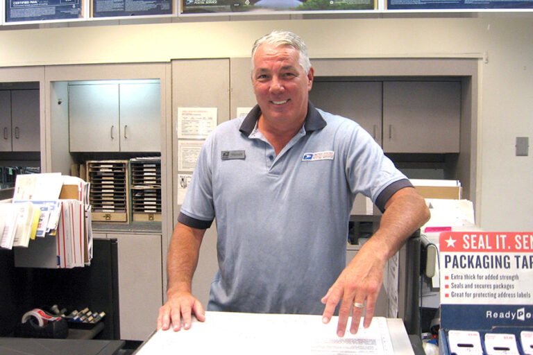 Service with a smile – USPS Employee News