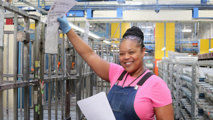 bpCustomerService_large-story – USPS Employee News